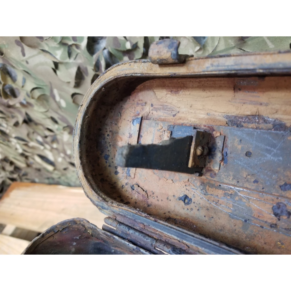 Le I G 18 ammo box