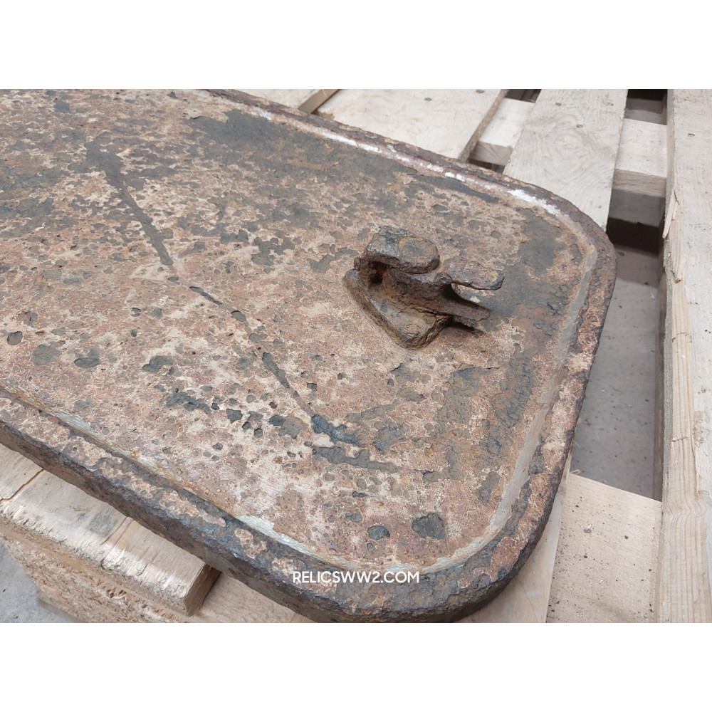 Panzer IV Ausf. D brake maintenance hatch